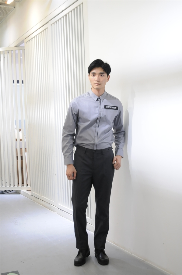 Tailor-made security uniform model demonstration real people show ...