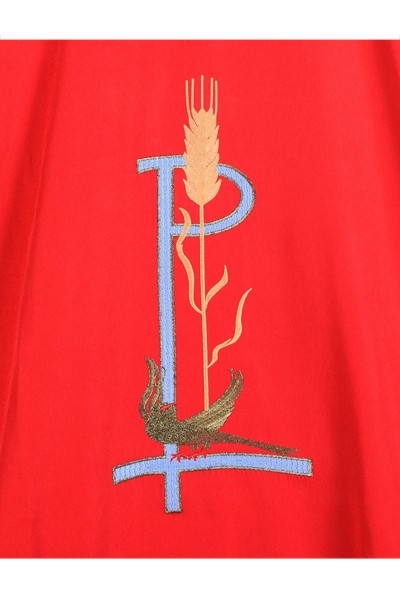 Customized ceremonial supplies Design red embroidered folded round neck ...